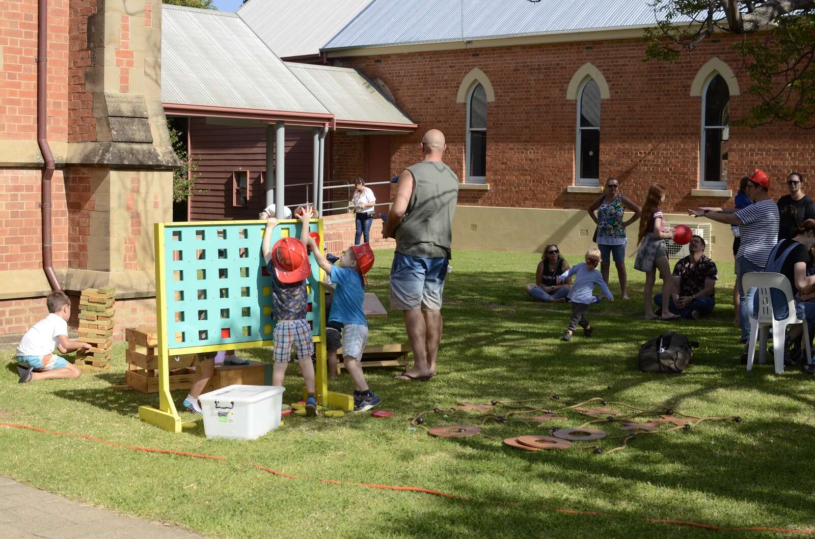 Do It In Deni Street Bazaar returns | Riverine Herald