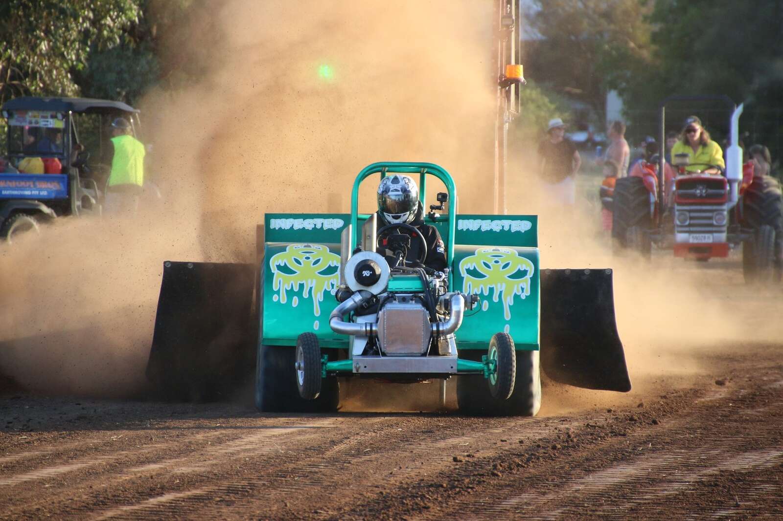 Finley Modified Tractor Pull | Dairy News Australia