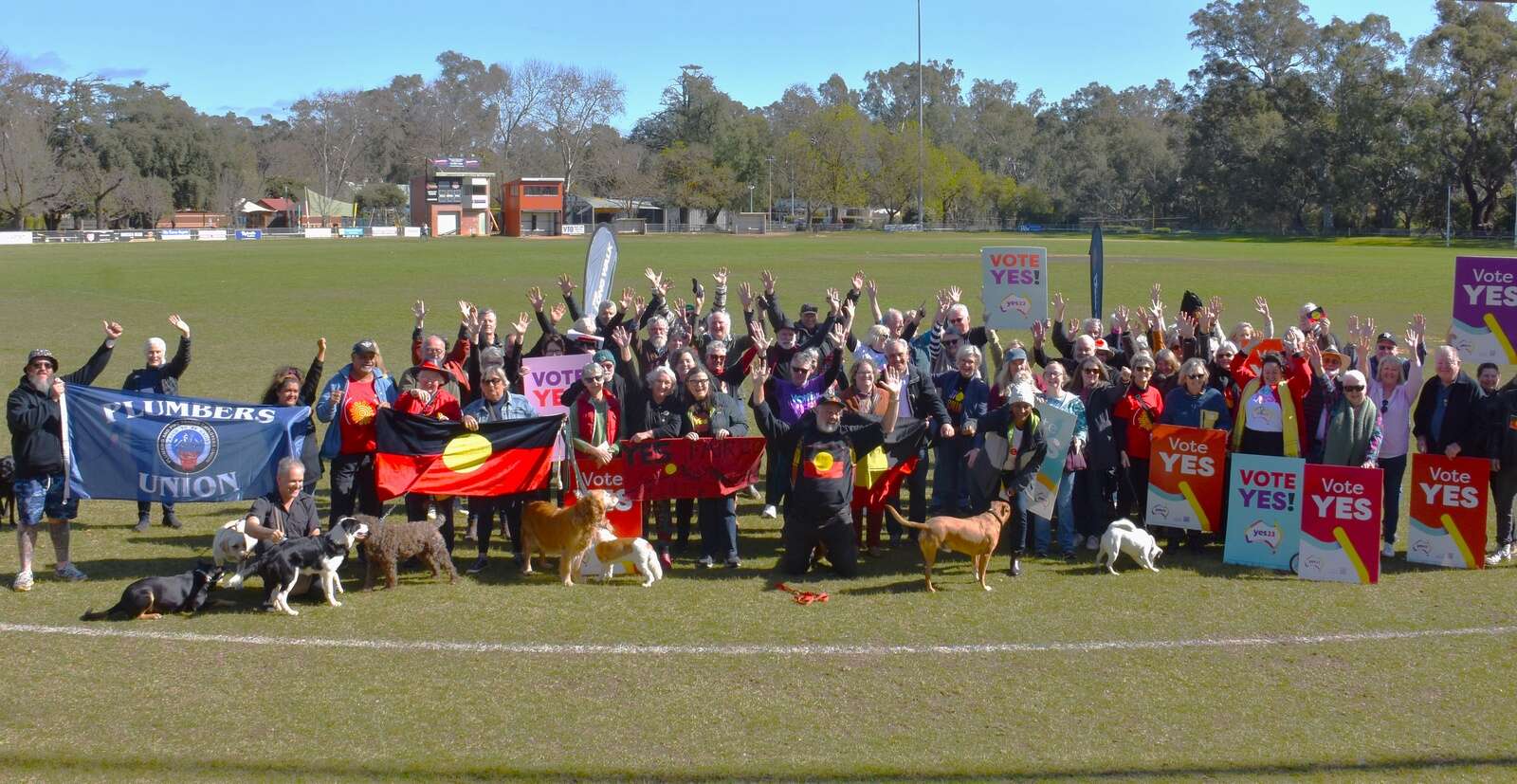 Michael Long brings support for ‘Yes’ campaign to Benalla and Violet ...