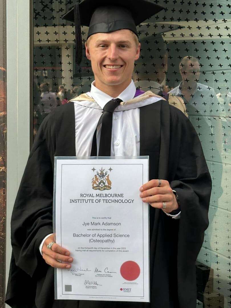 Sam and Linda win best decorated house | Shepparton News