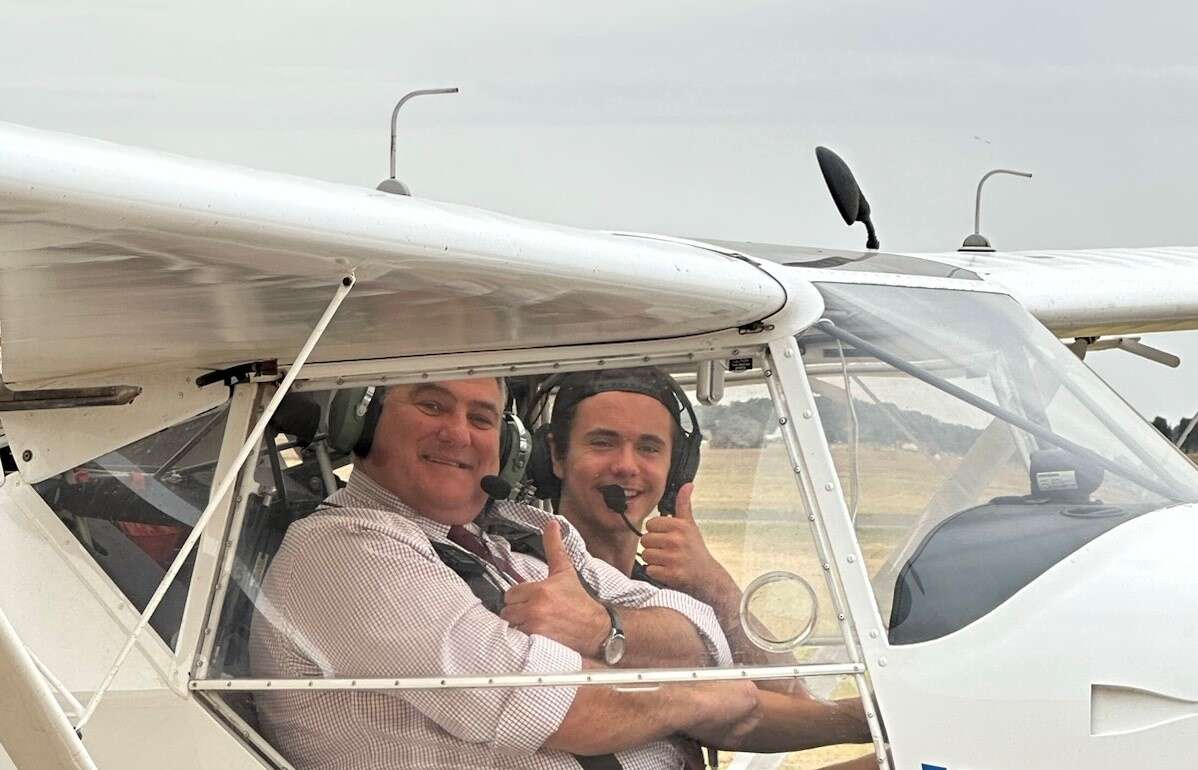 Lyle soars toward pilot goal | Southern Riverina News