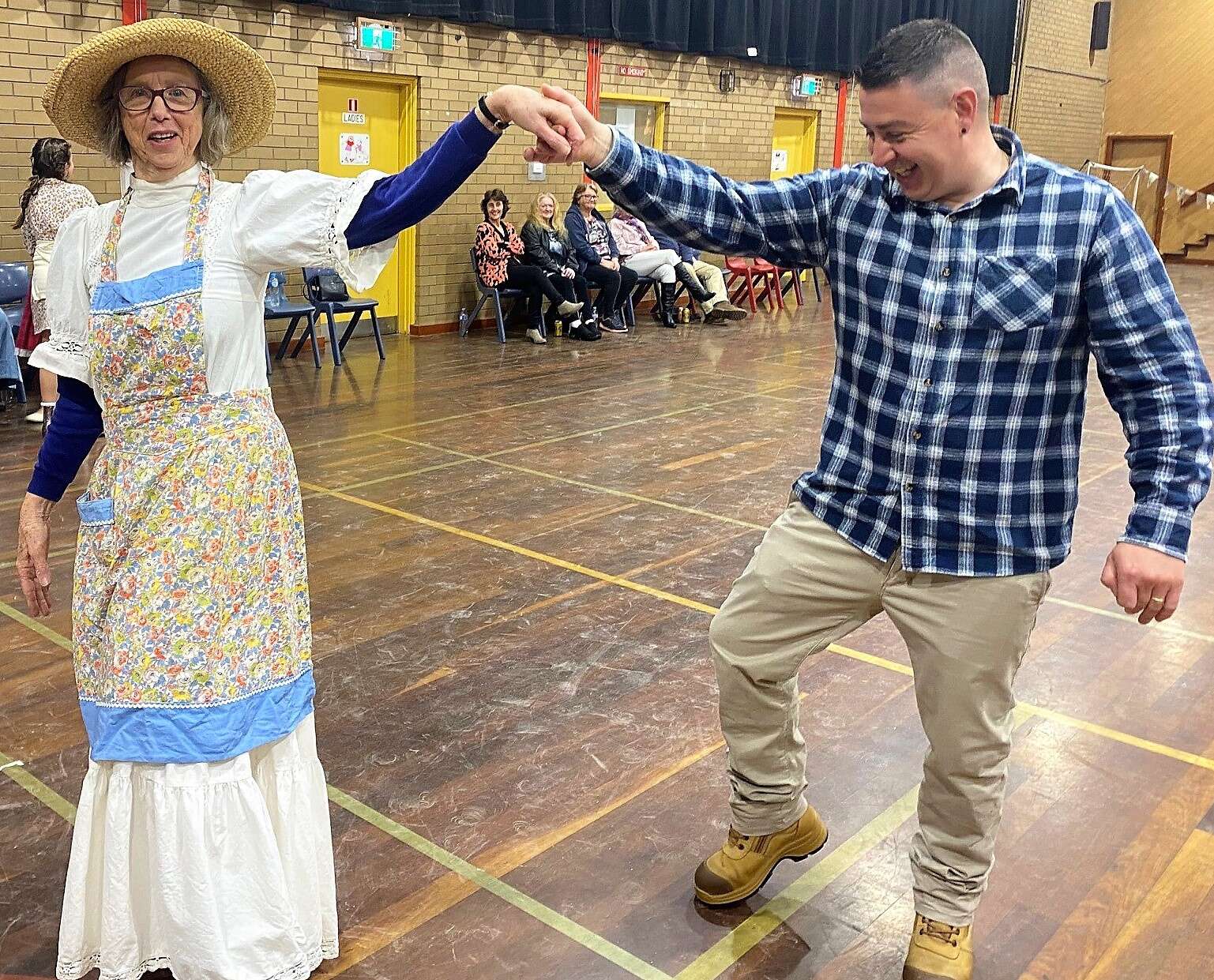 Bush dance helps to raise chaplaincy ‘bucks’ | Seymour Telegraph