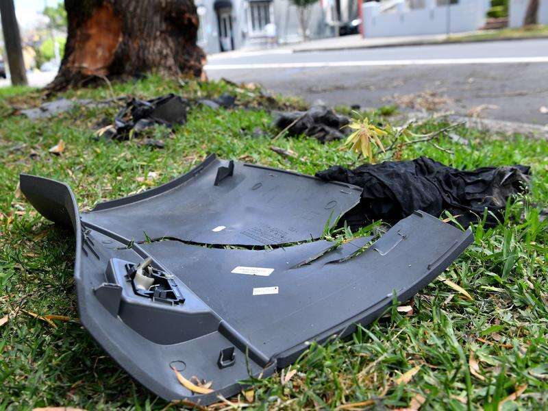 Man dies after teens' fiery car crash | Shepparton News