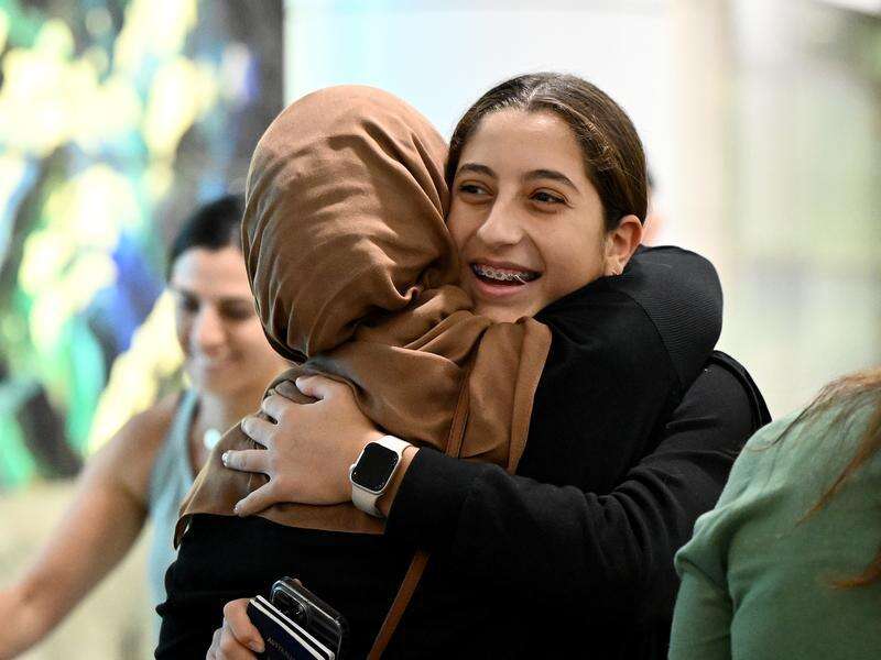 More Australians to touch down after Lebanon evacuation | Shepparton News