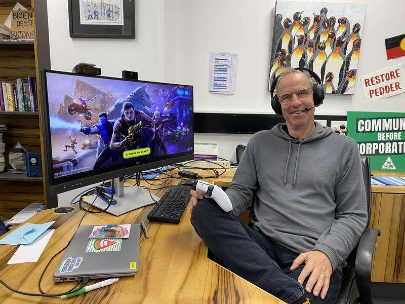 Gamer senator takes to streaming in chase of youth vote | Country News
