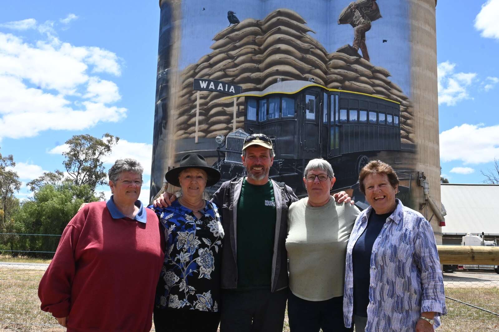 Waaia Silo Art pays tribute to town’s history | Country News