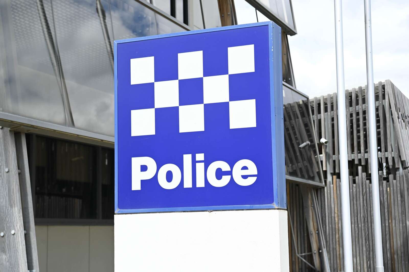 Easter raid uncovers drugs and stolen car | Riverine Herald