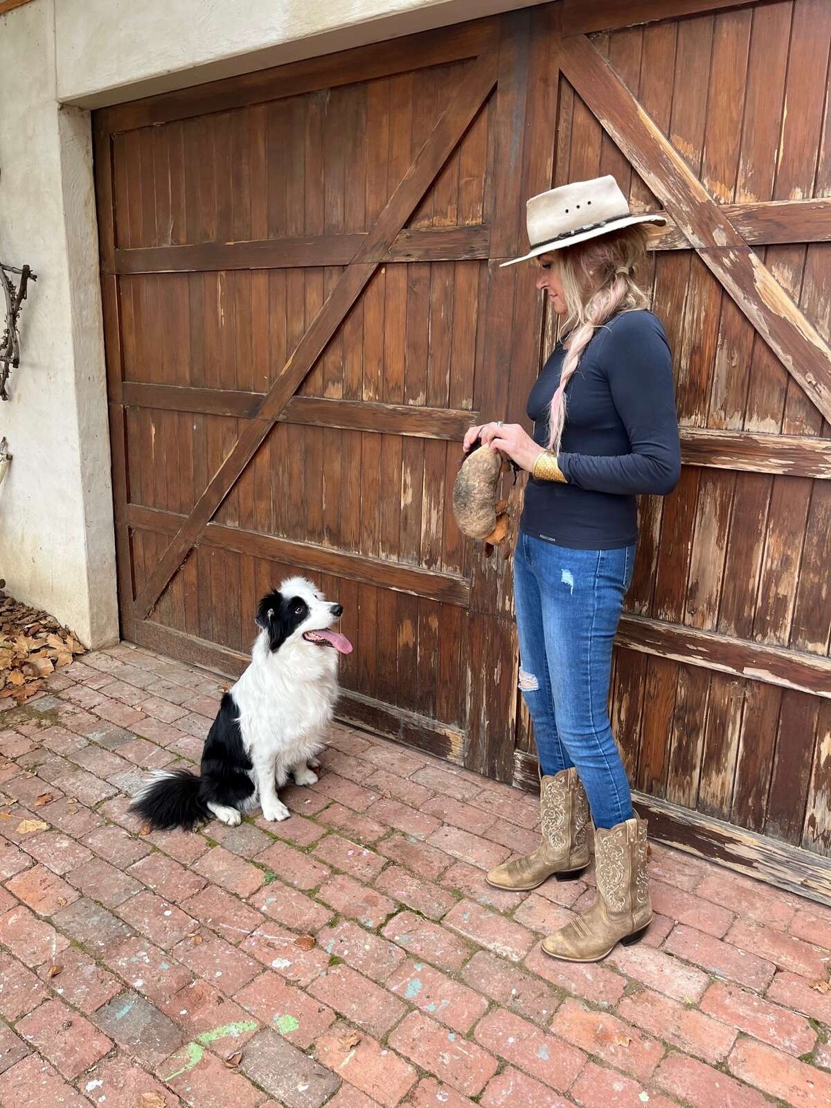 Best buddies look out for each other | Country News