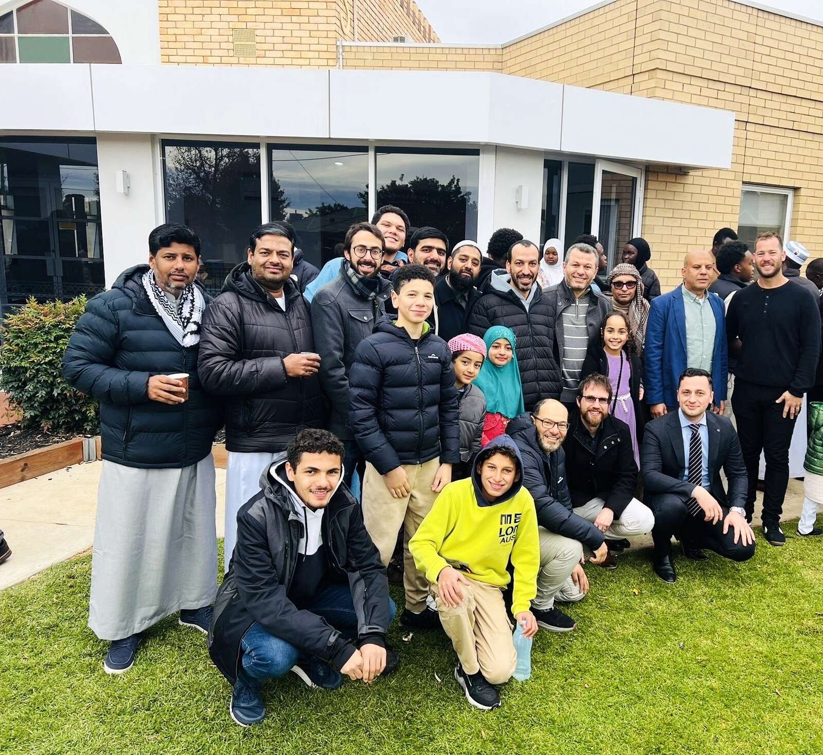 Shepparton mosque welcomes faith leaders for Eid al-Adha | Country News