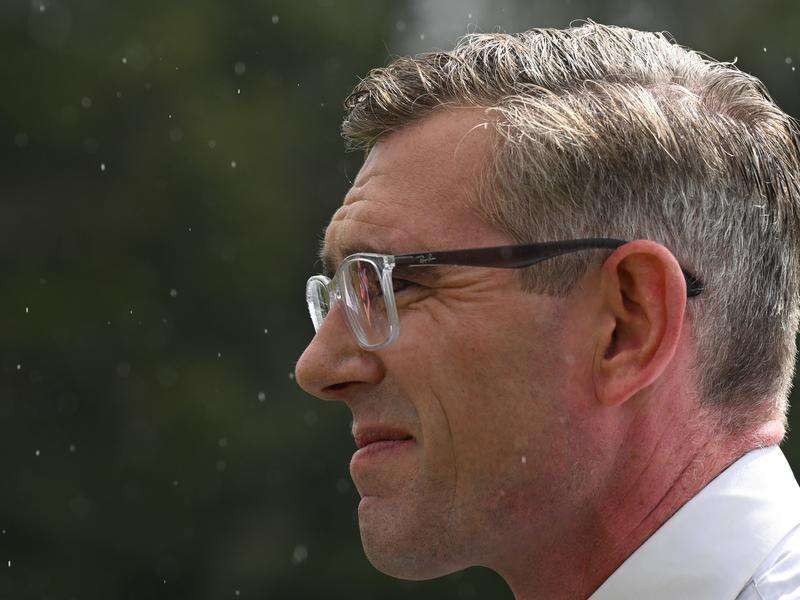 Liberal MP resigns after explicit photo scandal | Shepparton News