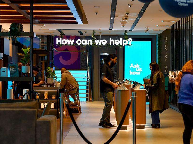 Optus to pay for licence replacements | Country News