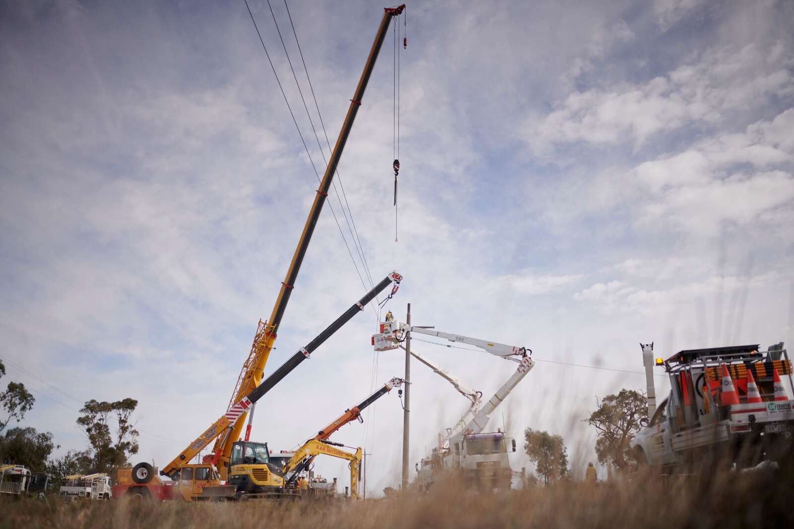 Maintenance blitz for power grid | Country News