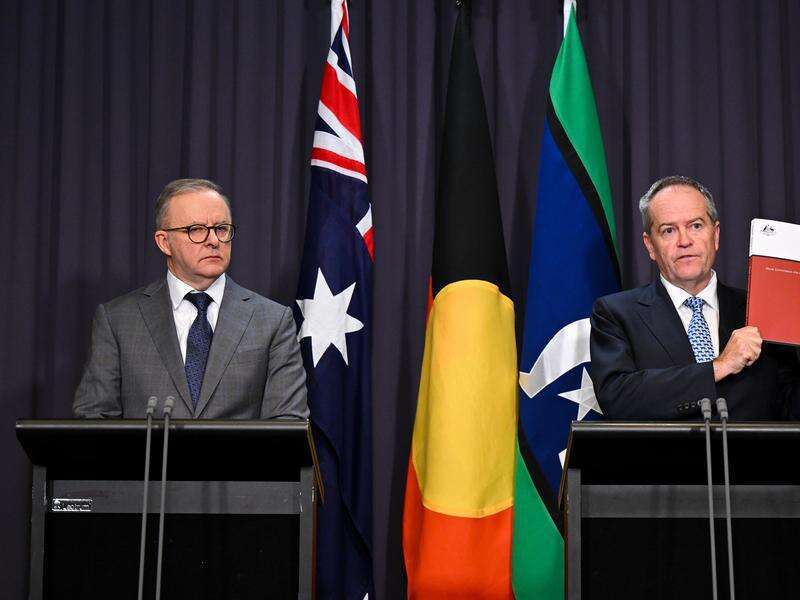 Robodebt prosecutions loom after 'gross betrayal' | Country News