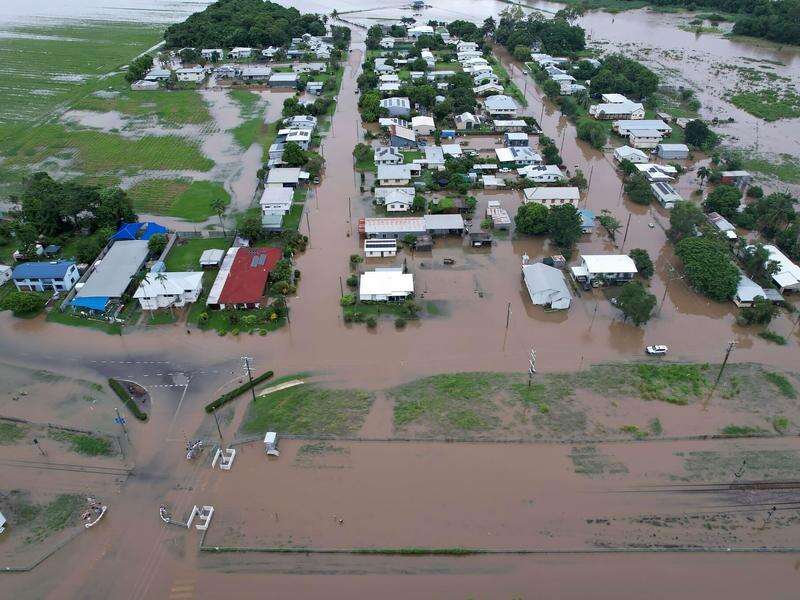 Community warned of flooding as river breaks banks | Kyabram Free Press