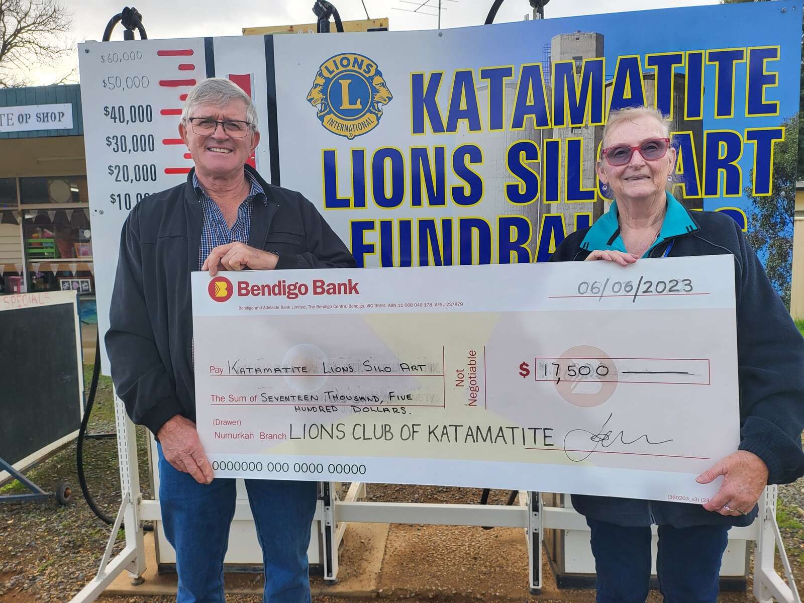 Katamatite Lions receive $17,500 donation | Cobram Courier