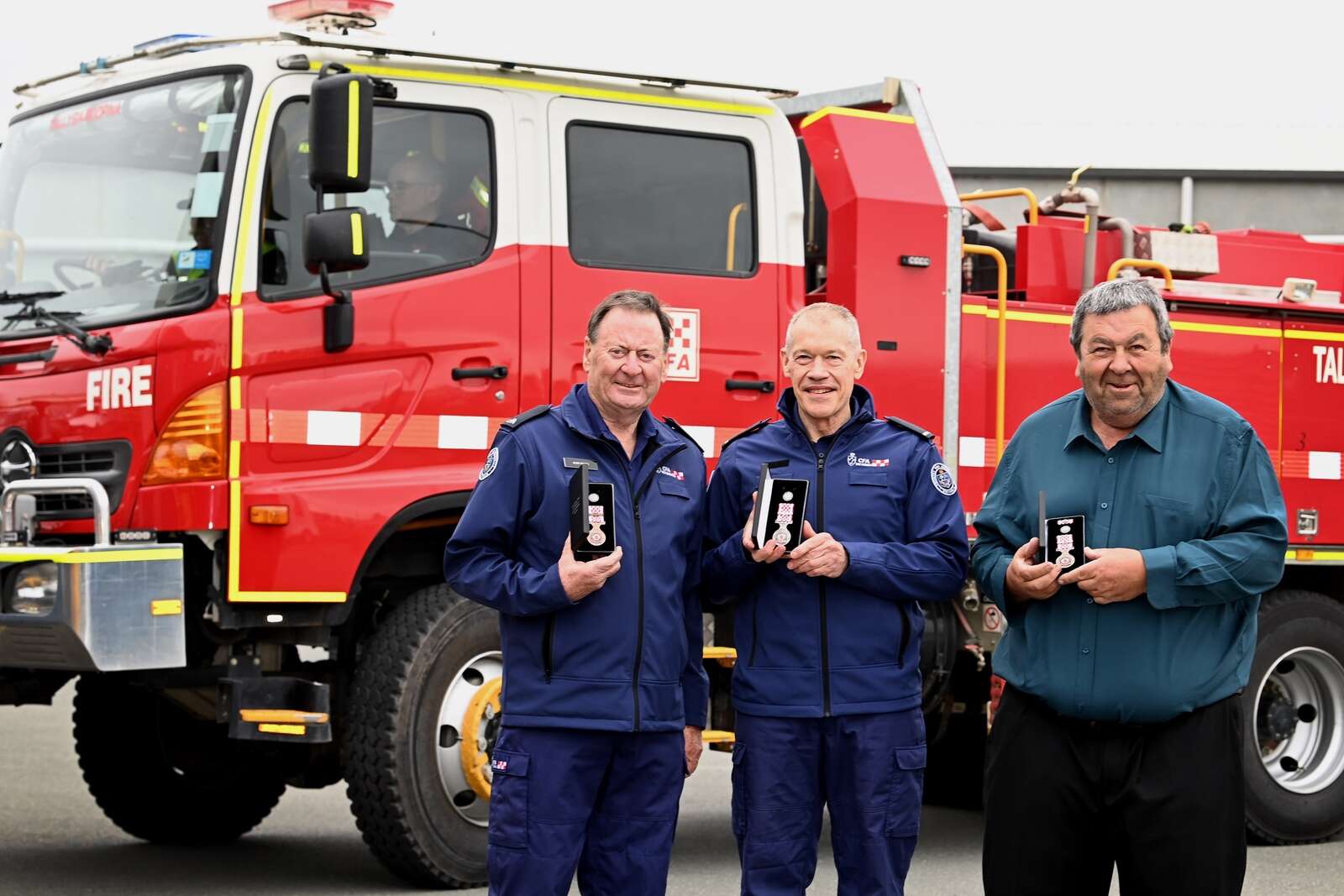 Hoses, hydrants and high honours for CFA trio | Shepparton News