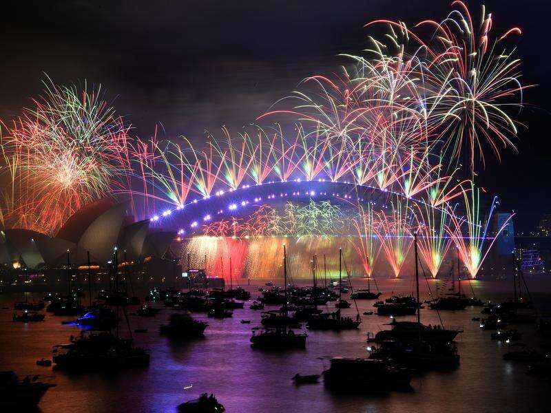 Australia rings in 2023 with a bang | Country News