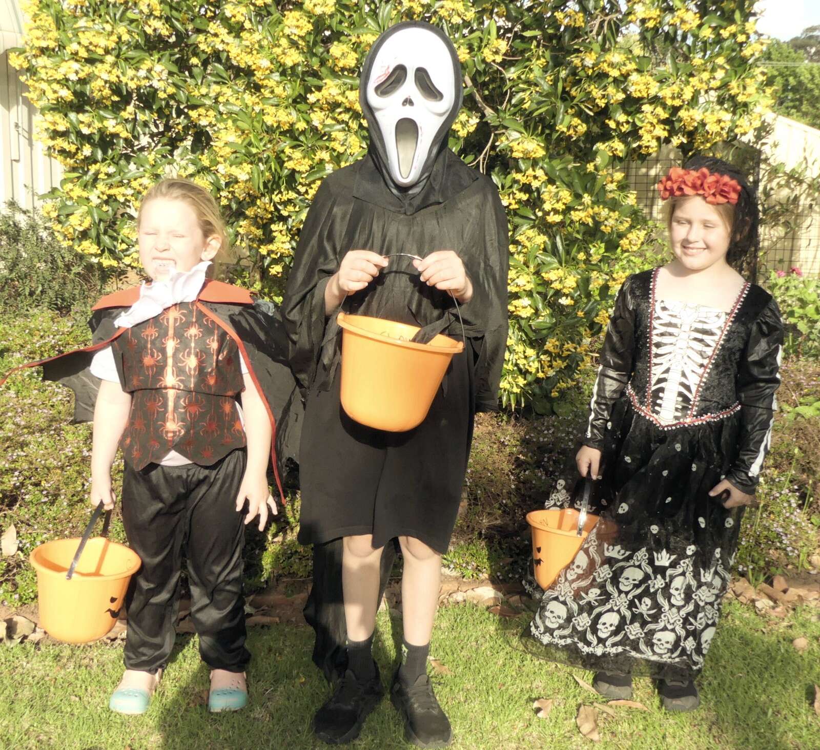 Spooky spectacle delights in Finley | Southern Riverina News