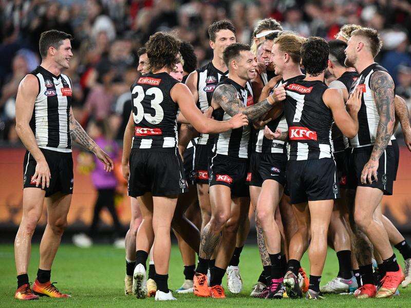 Collingwood run down Essendon in Anzac Day classic | Country News