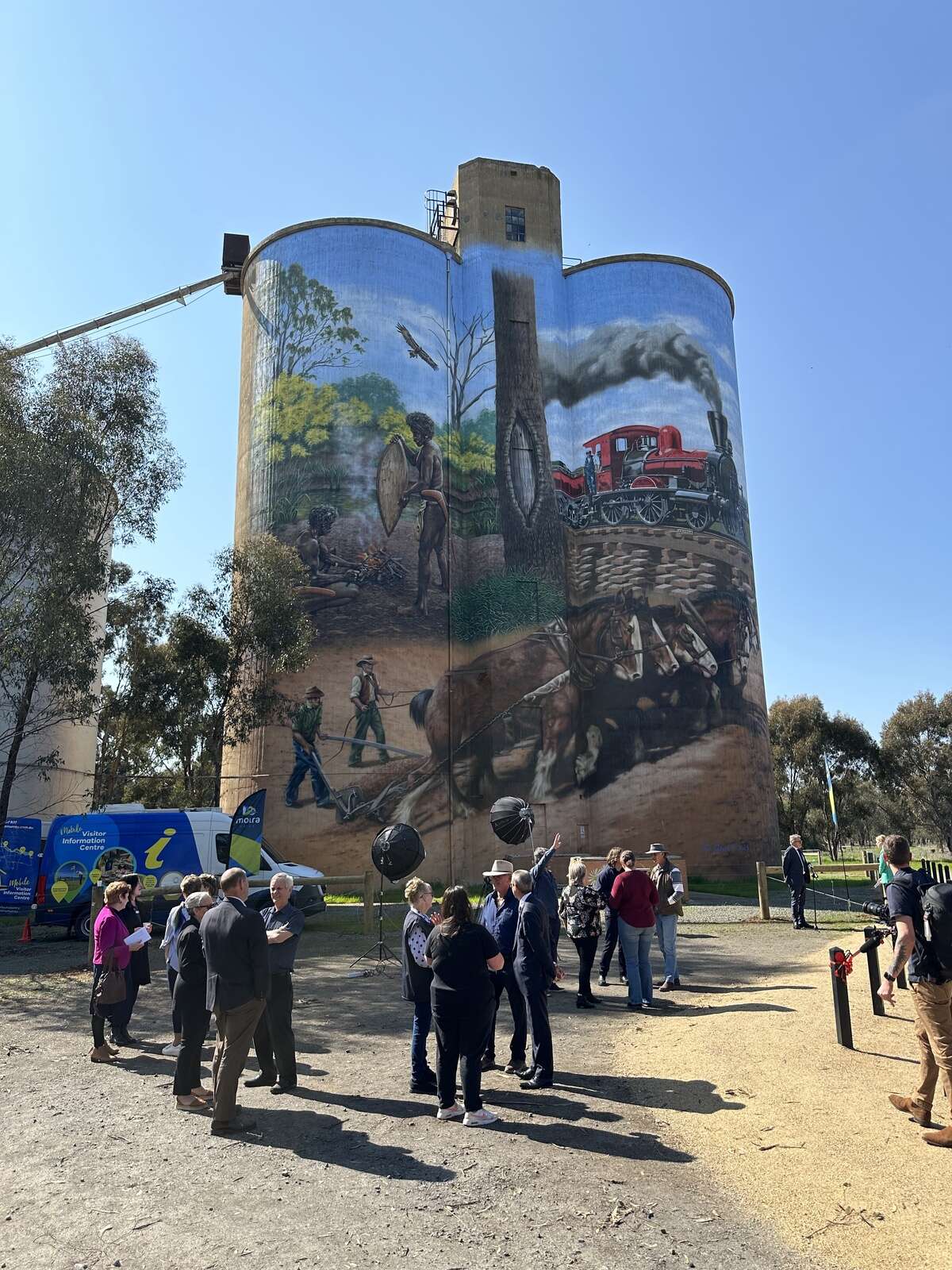 Bowtell’s latest silo art at Katamatite officially opened | Seymour ...