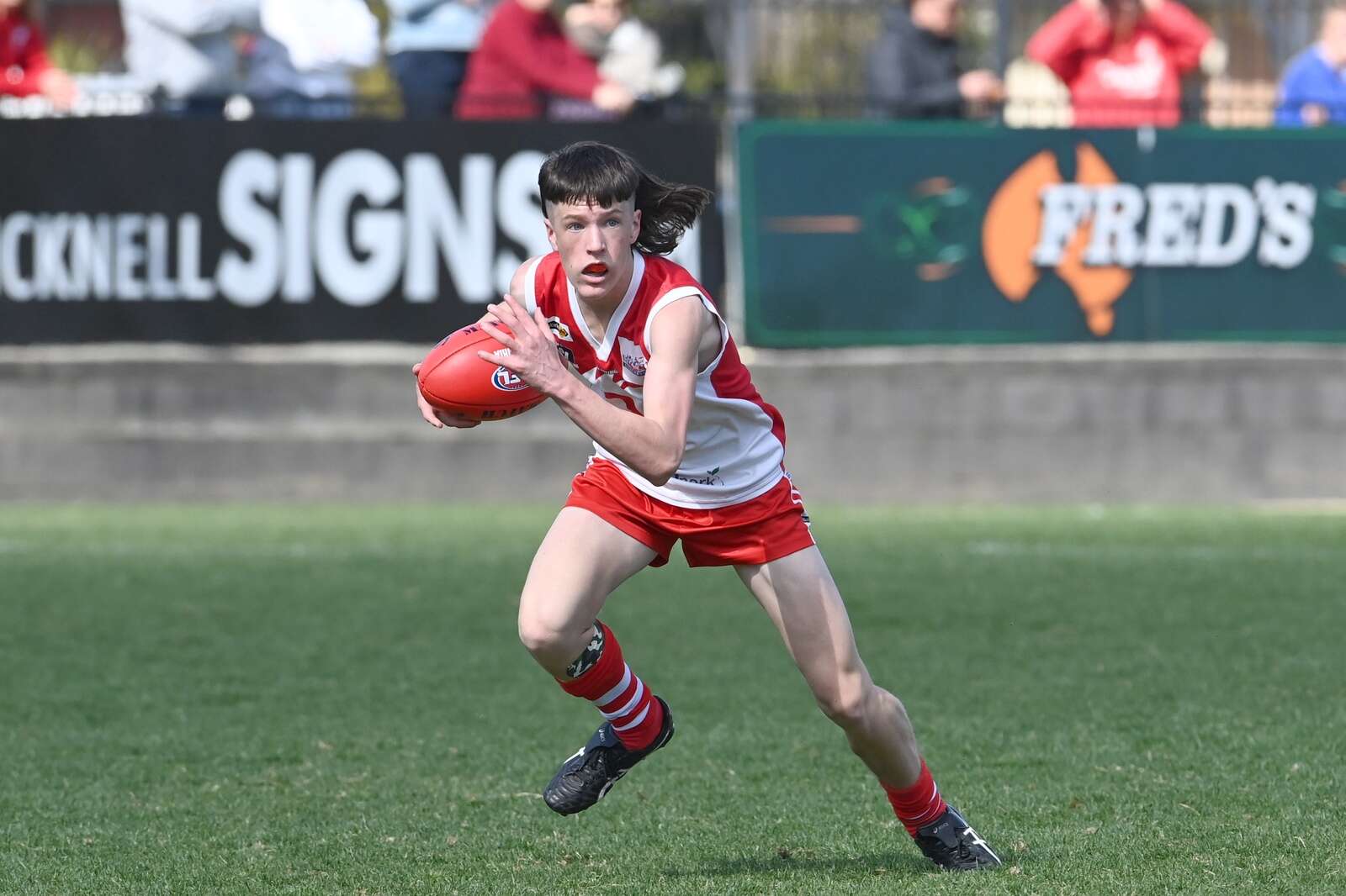 Like father, like son, Kendall helps Swans to grand final triumph ...