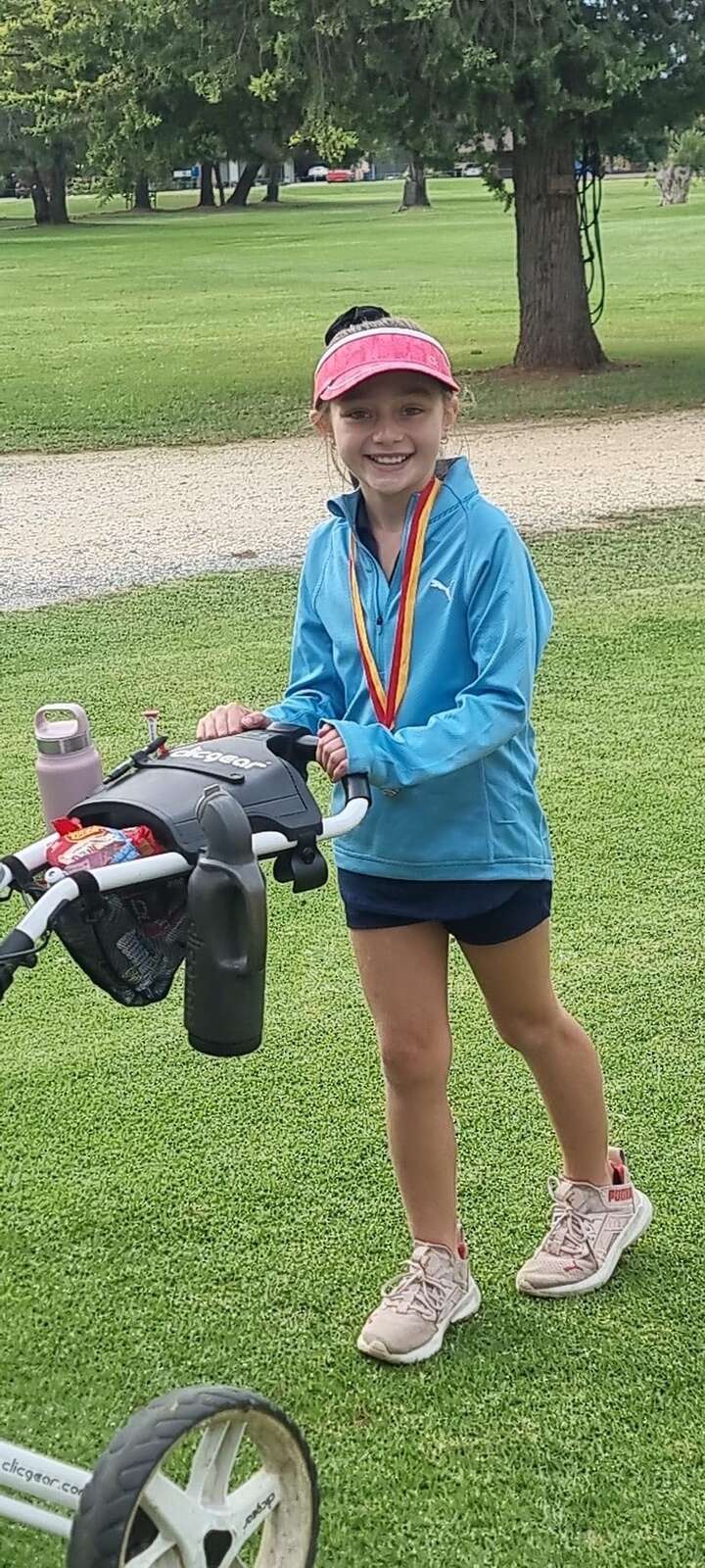 Golfing prodigy .. and her dad down to a tee | Deniliquin Pastoral Times