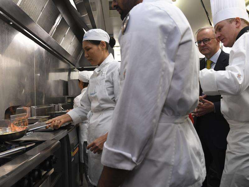 Crackdown on 'dodgy' training providers | Shepparton News