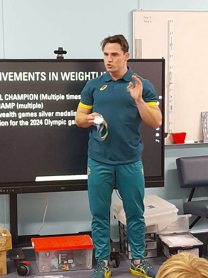 Olympian Kyle Bruce calls into school | Deniliquin Pastoral Times