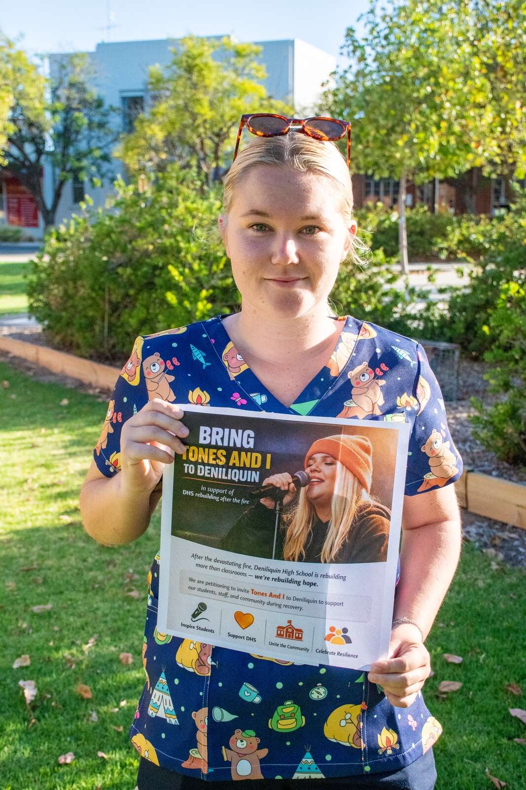 Deni tries to tempt Tones | Seymour Telegraph