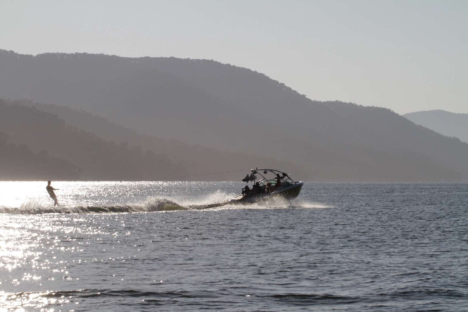 Drop in water levels reveals underwater hazards | Shepparton News