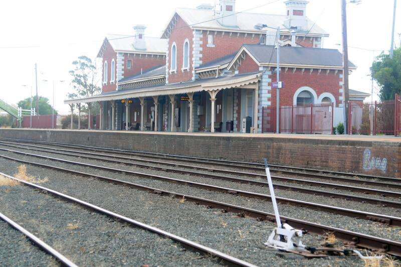 Show us the money to improve Echuca train journey: Walsh | Riverine Herald