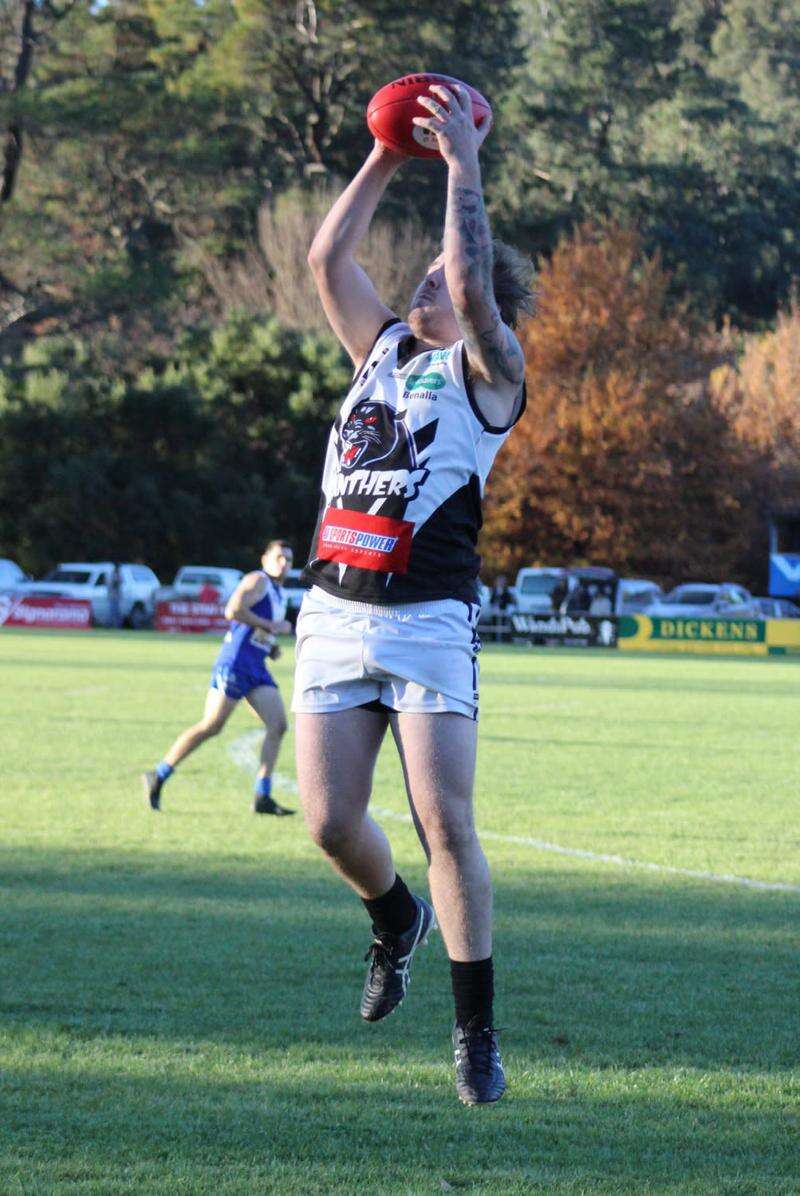 Best Battles | All Blacks book semi-final berth | Benalla Ensign