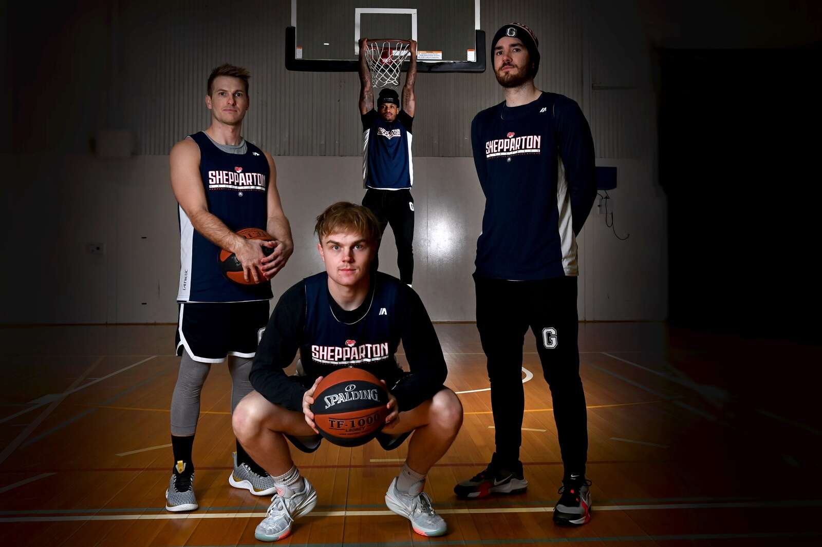 Gators on the precipice of history: Players give Shepp crowd flowers ...