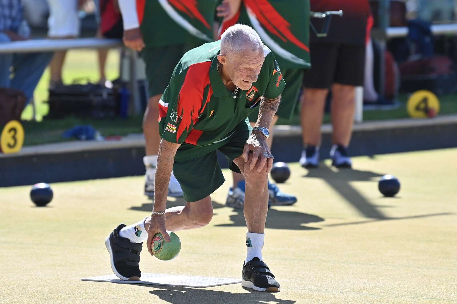 WE ARE THE CHAMPIONS: Midweek bowls grand finals wrap up | Shepparton News