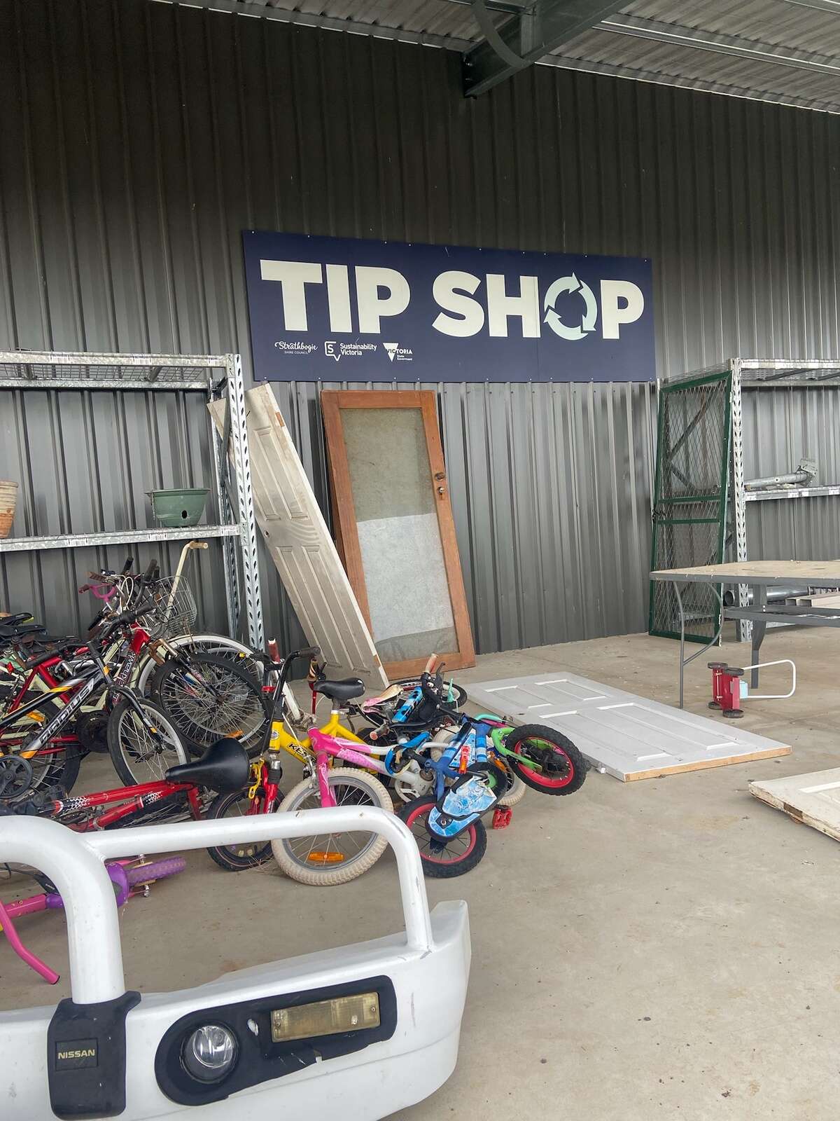 Uncover bargains and recycle at Nagambie's Tip Shop grand opening ...