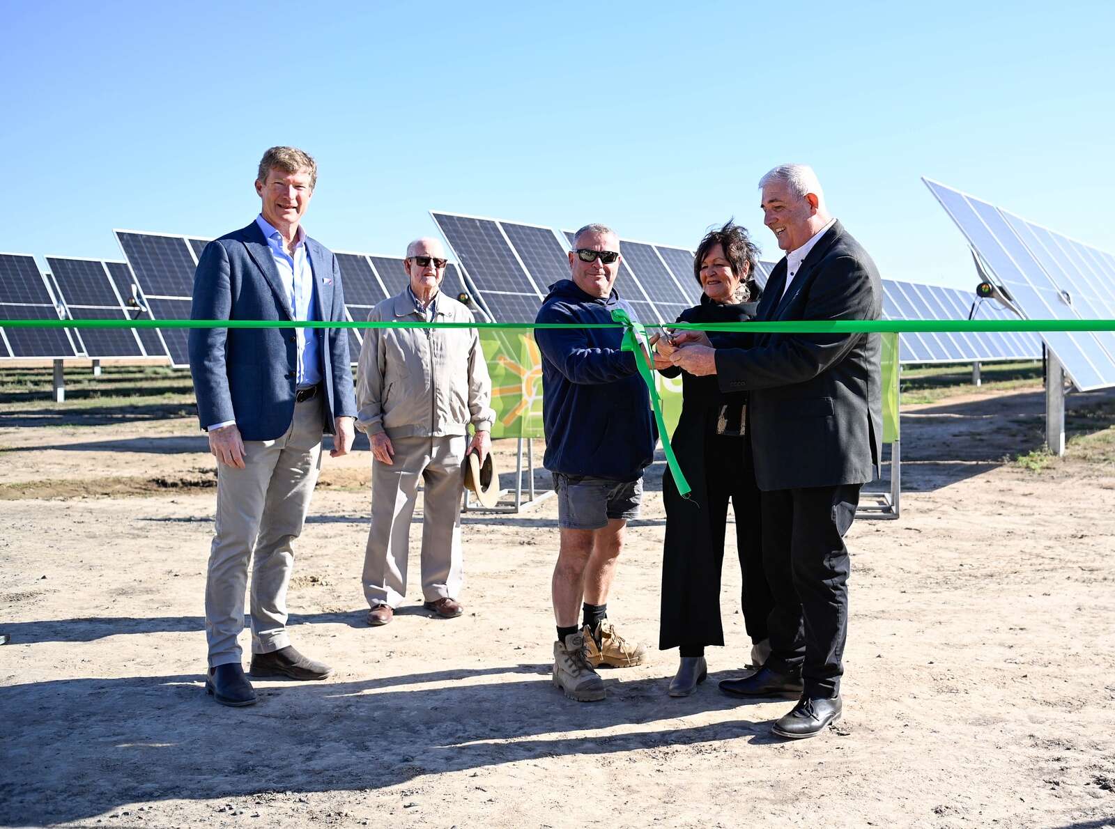 Solar farms get under way | Shepparton News