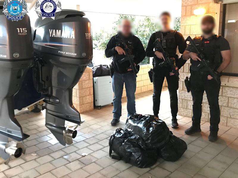 Trio charged over big cocaine haul 'part of syndicate' | Country News