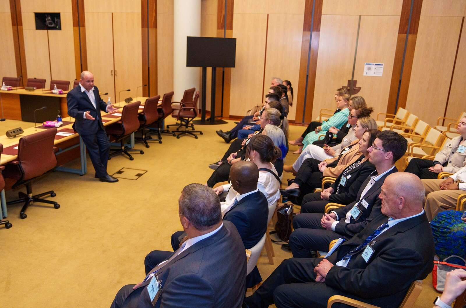 Fairley Leadership seeks sponsors for Canberra tour | Riverine Herald