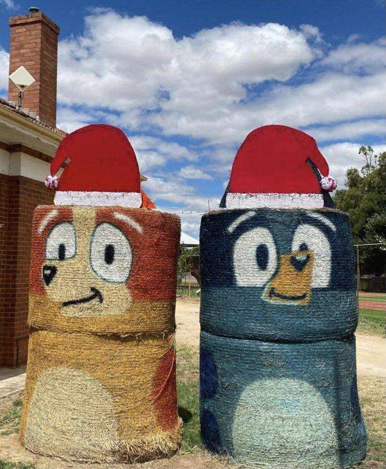 Bales of artistic fun | Dairy News Australia
