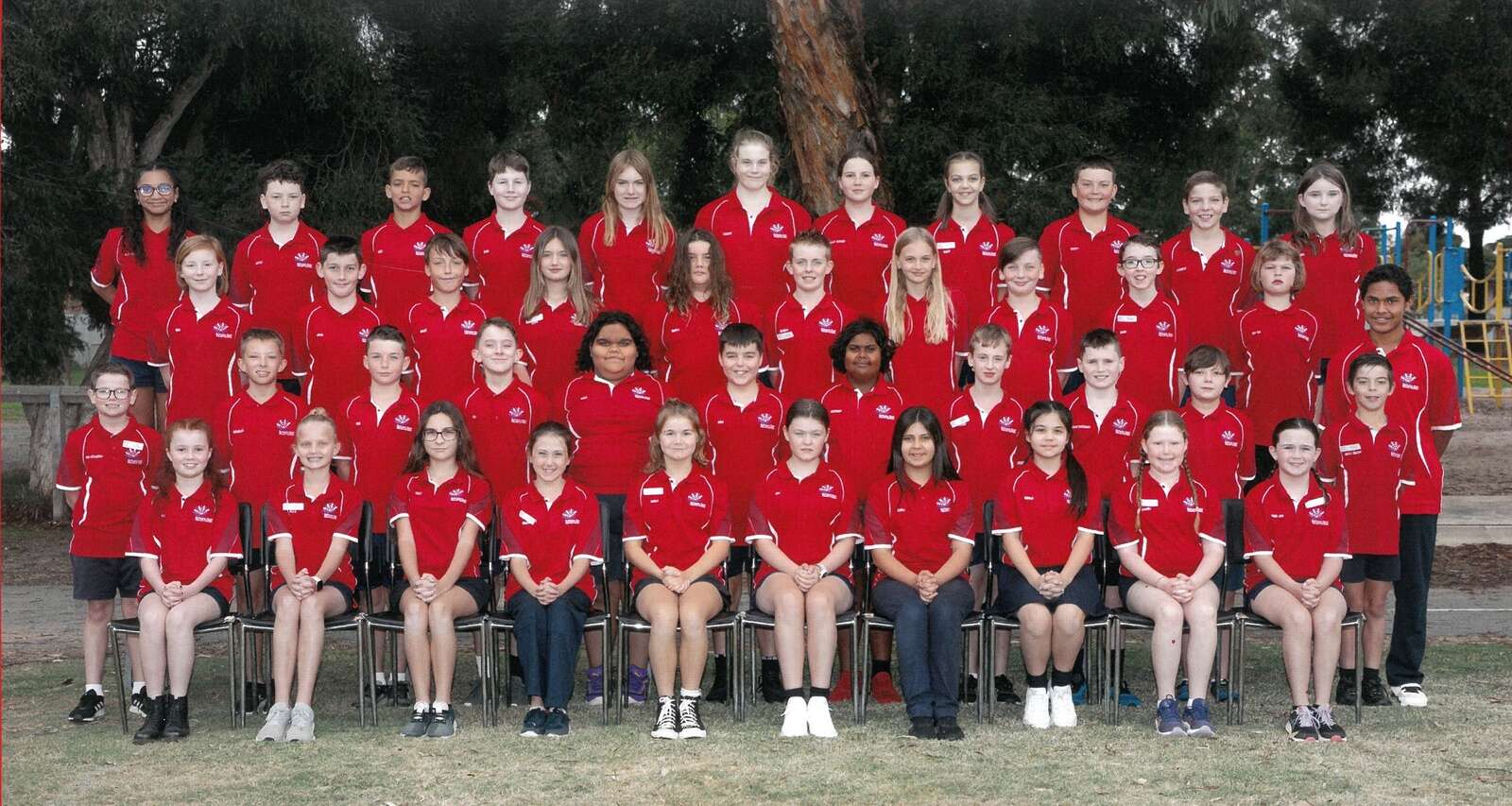 District Year 6 students graduate | Dairy News Australia