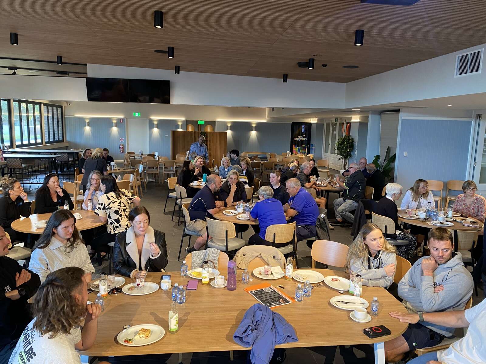 Business breakfast breaks Ky website to the world | Dairy News Australia