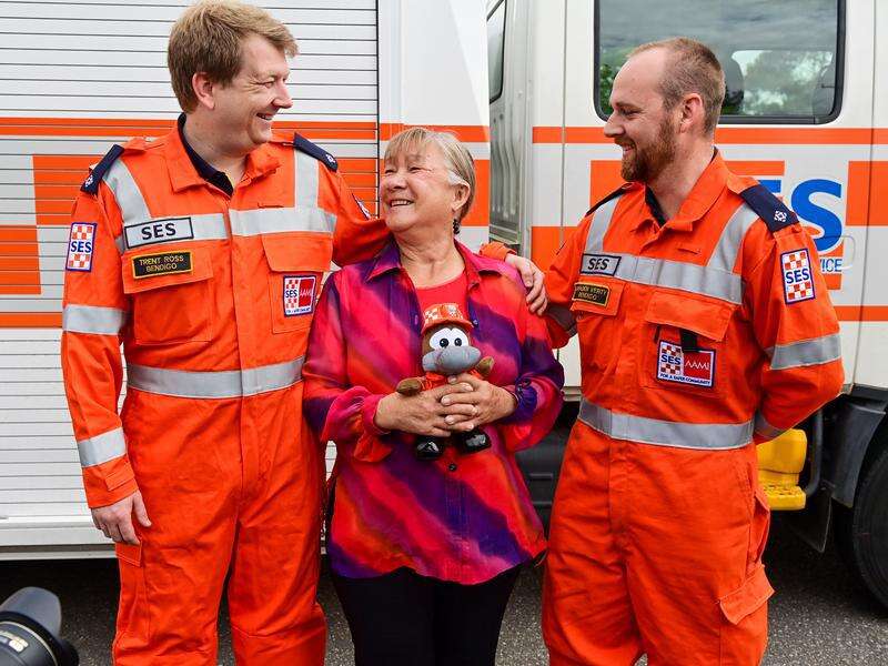 Woman reunited with Victorian flood heroes | Country News
