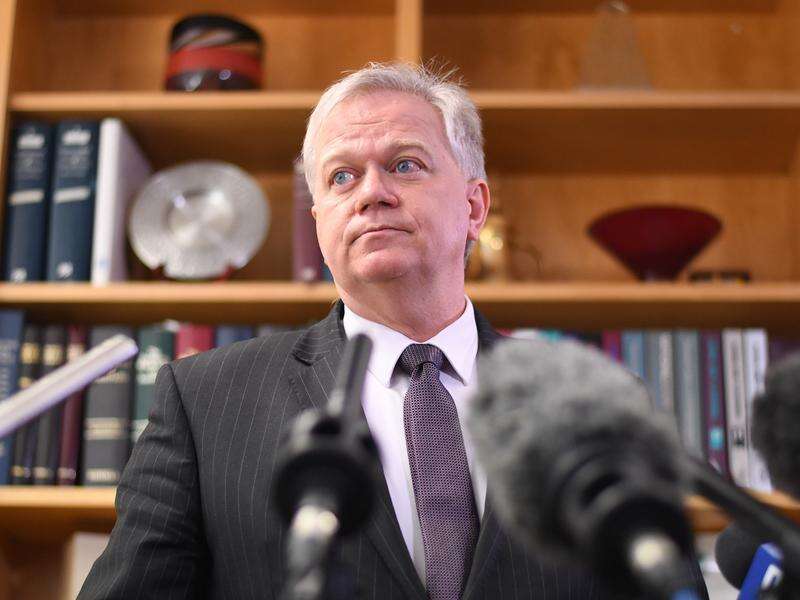 Uni chief warns of interference in grants | Country News