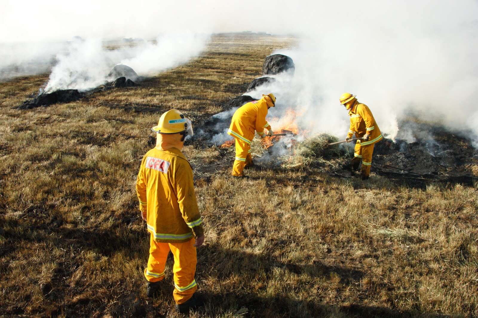 Farmers urged to monitor haystacks for fire risk | Dairy News Australia