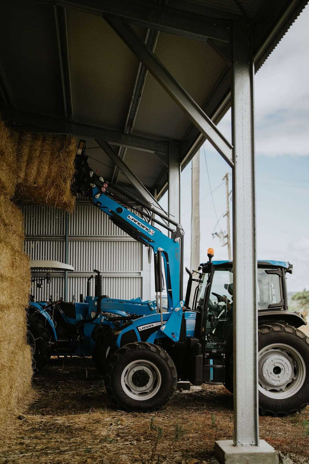 Loader integration sets tractor apart | Country News