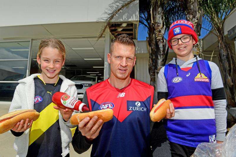 Hot dogs and footy colours for a great cause | Shepparton News