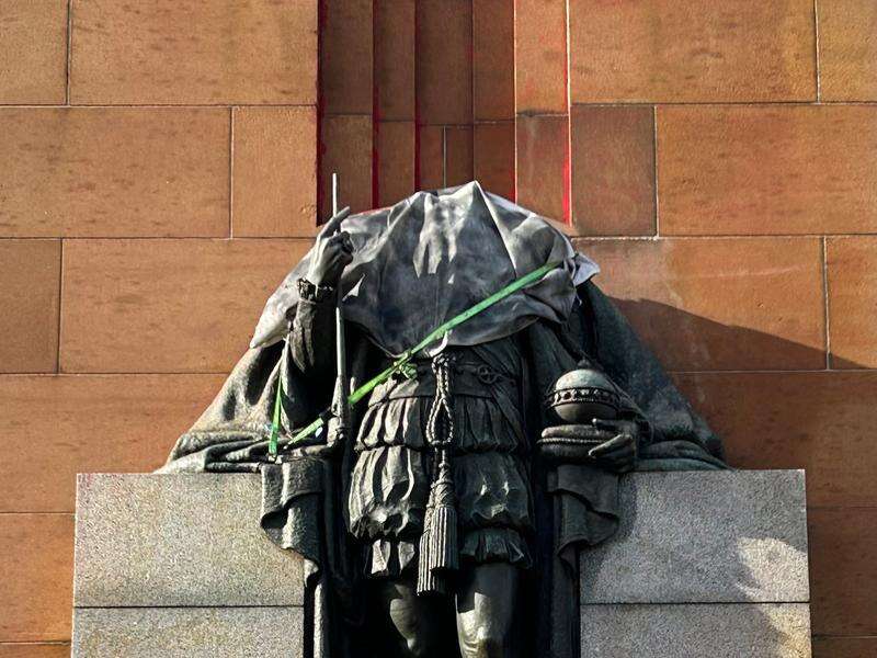King's beheading costs ratepayers, Captain Cook returns | Kyabram Free ...