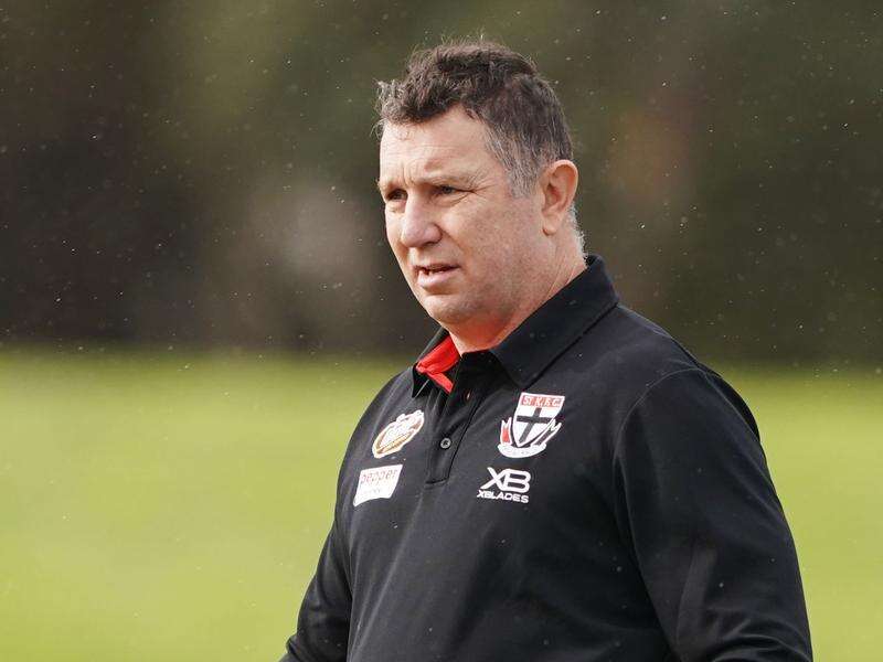Lade out of Essendon coach running in AFL | Country News