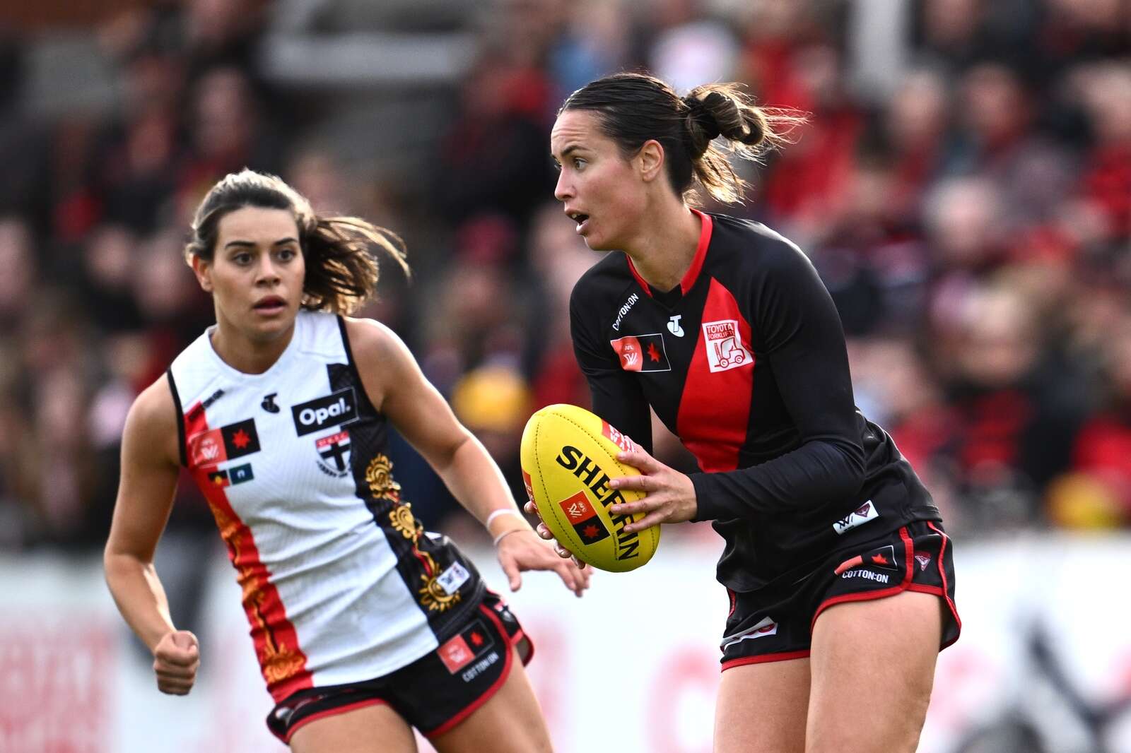 TOOGOOD ALRIGHT: Bonnie beats out the rest at Essendon awards night ...