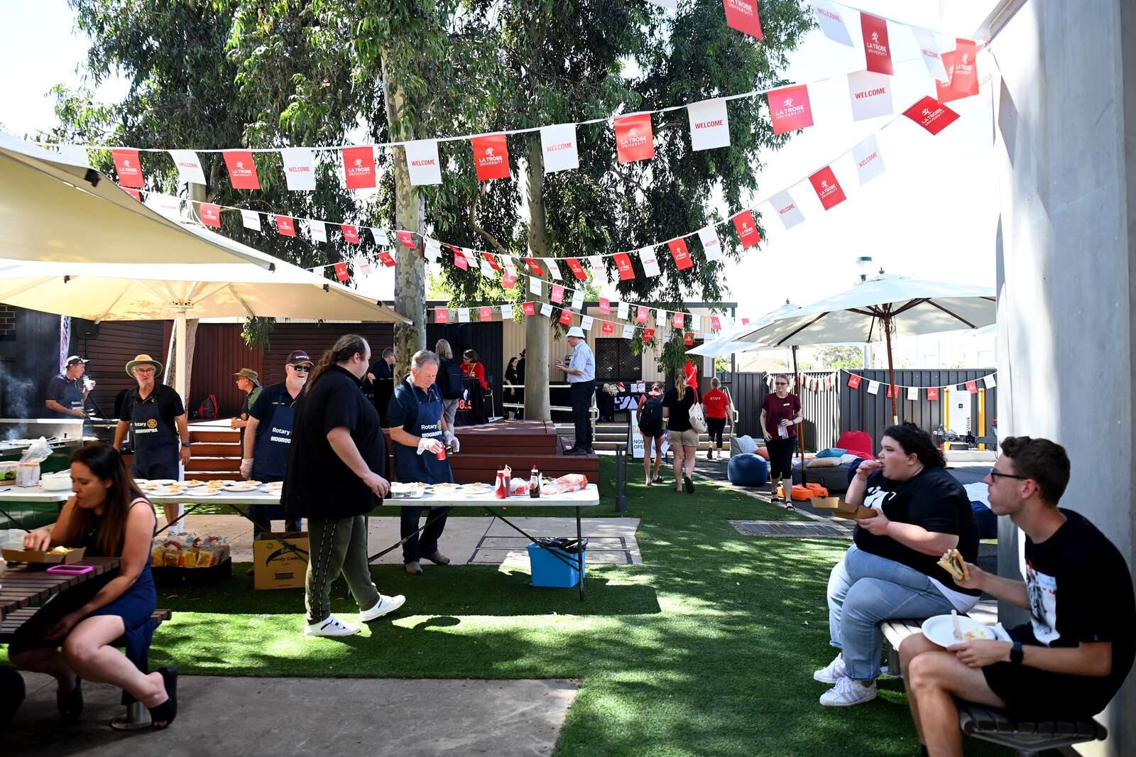 Gallery | La Trobe offers a warm welcome to O Week | Riverine Herald